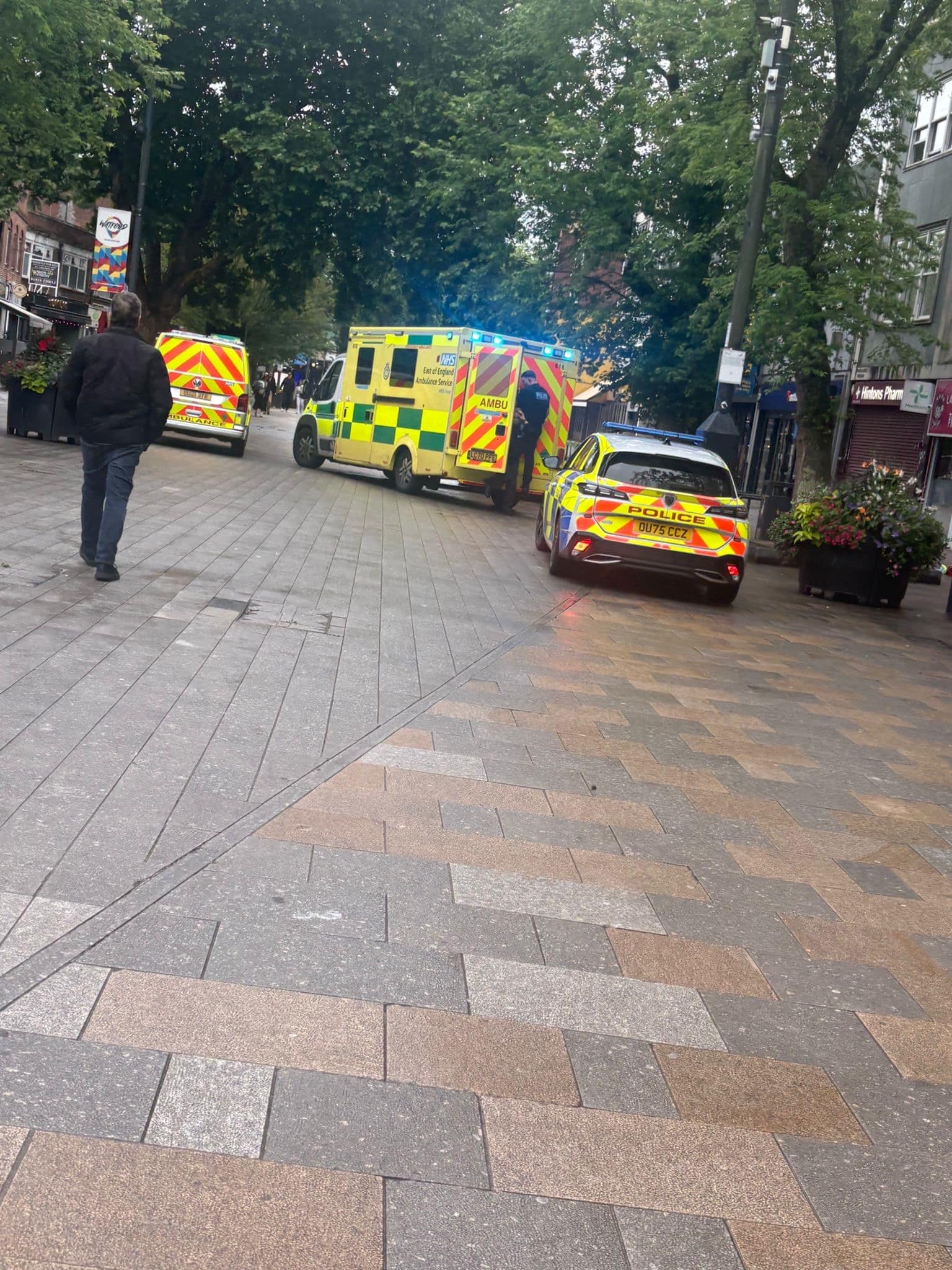 JUMP SHIP: Man jumps out of window to escape police - My News Mag